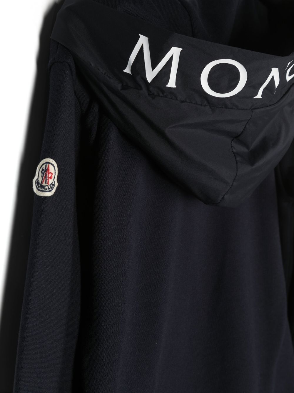 Felpa bambino blu con cappuccio e logo sulla manica MONCLER KIDS ...
